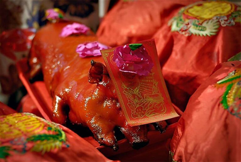 HEO SỮA QUAY NGUYÊN CON 5KG - 6.5KG - Heo Sữa Quay Biên Hoà